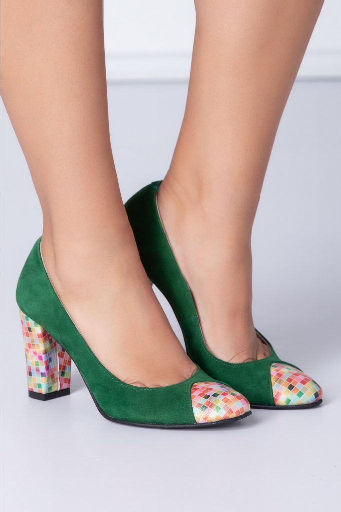 Pantofi dama verzi din piele intoarsa cu patratele colorate » la ...